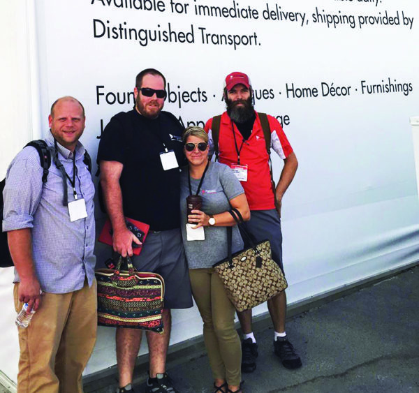 Distinguished Transport Difference in Round Top