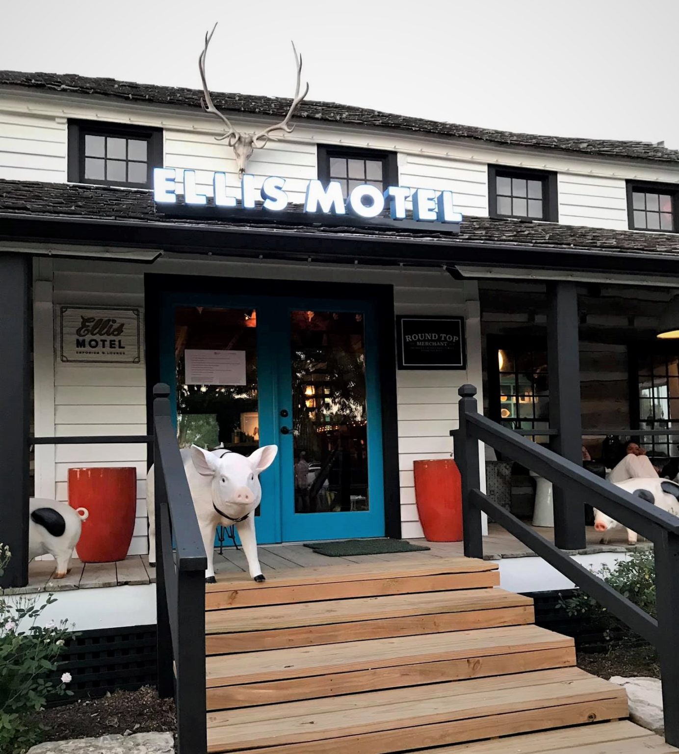 The Best Places to Get a Drink in Round Top - Round Top