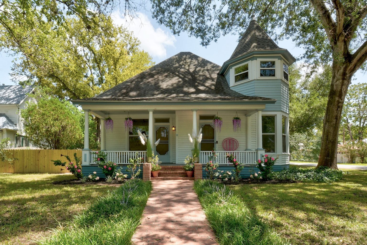 Stay - Round Top