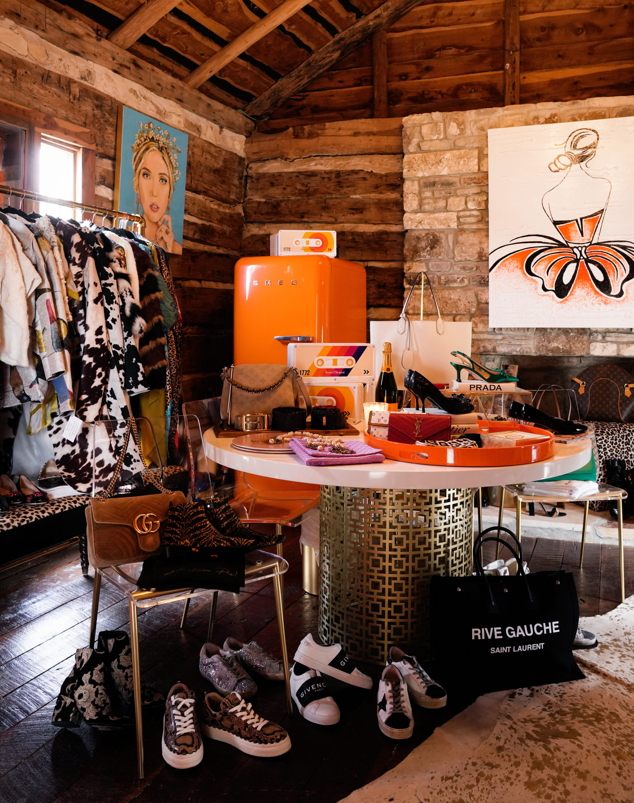 Round Top Fashion Scene On The Rise: Sissy Light and Modern Marla's New ...