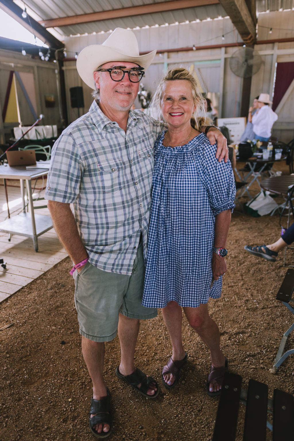 Popular Design Couple Opens Up On Wildfire Evacuation, Big Tennessee ...