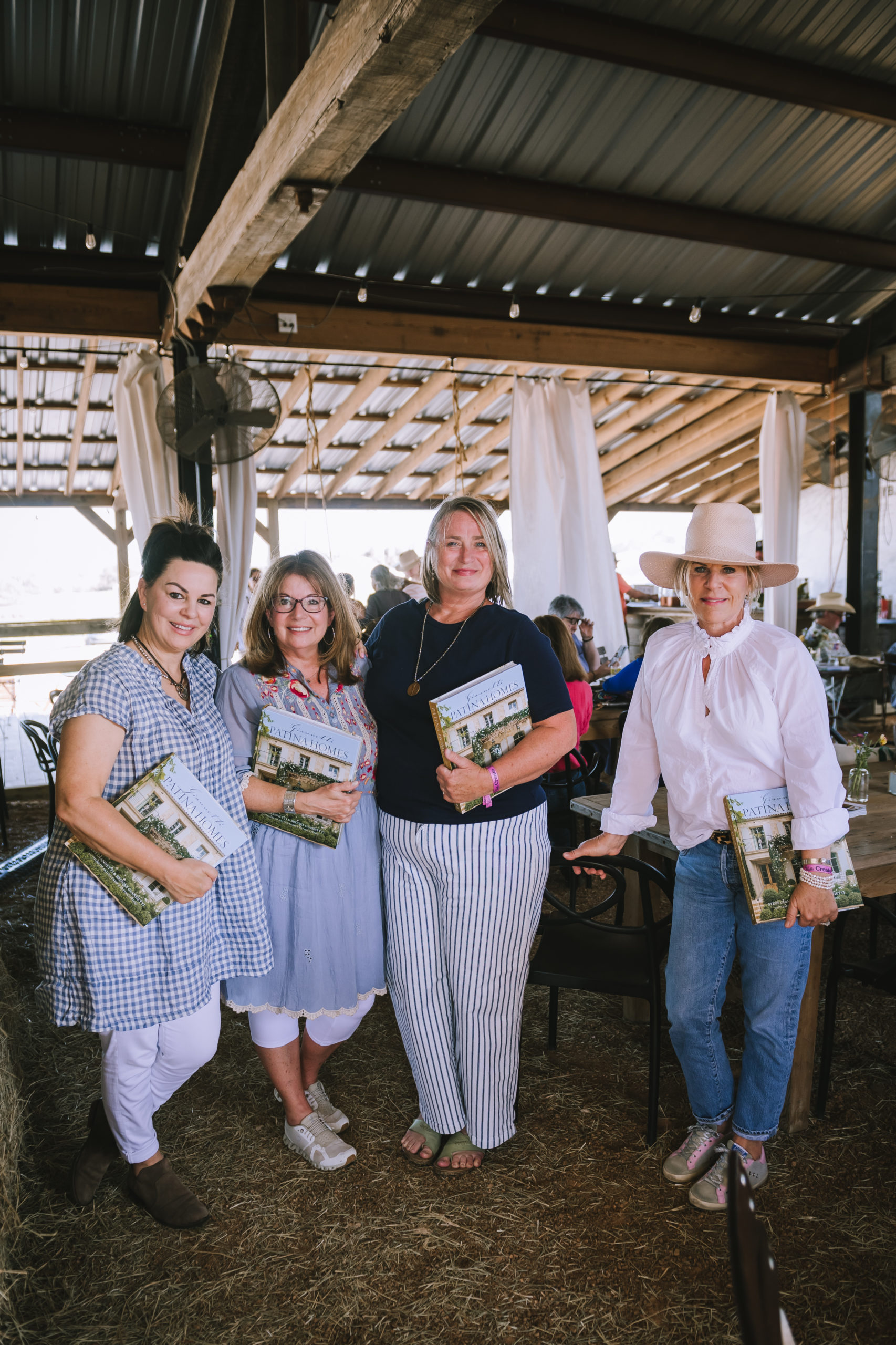 Popular Design Couple Opens Up On Wildfire Evacuation, Big Tennessee ...