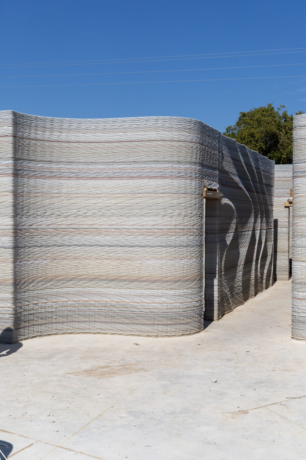 3D Casitas Now Printing at The Halles: Concrete Homes Made in a Day ...