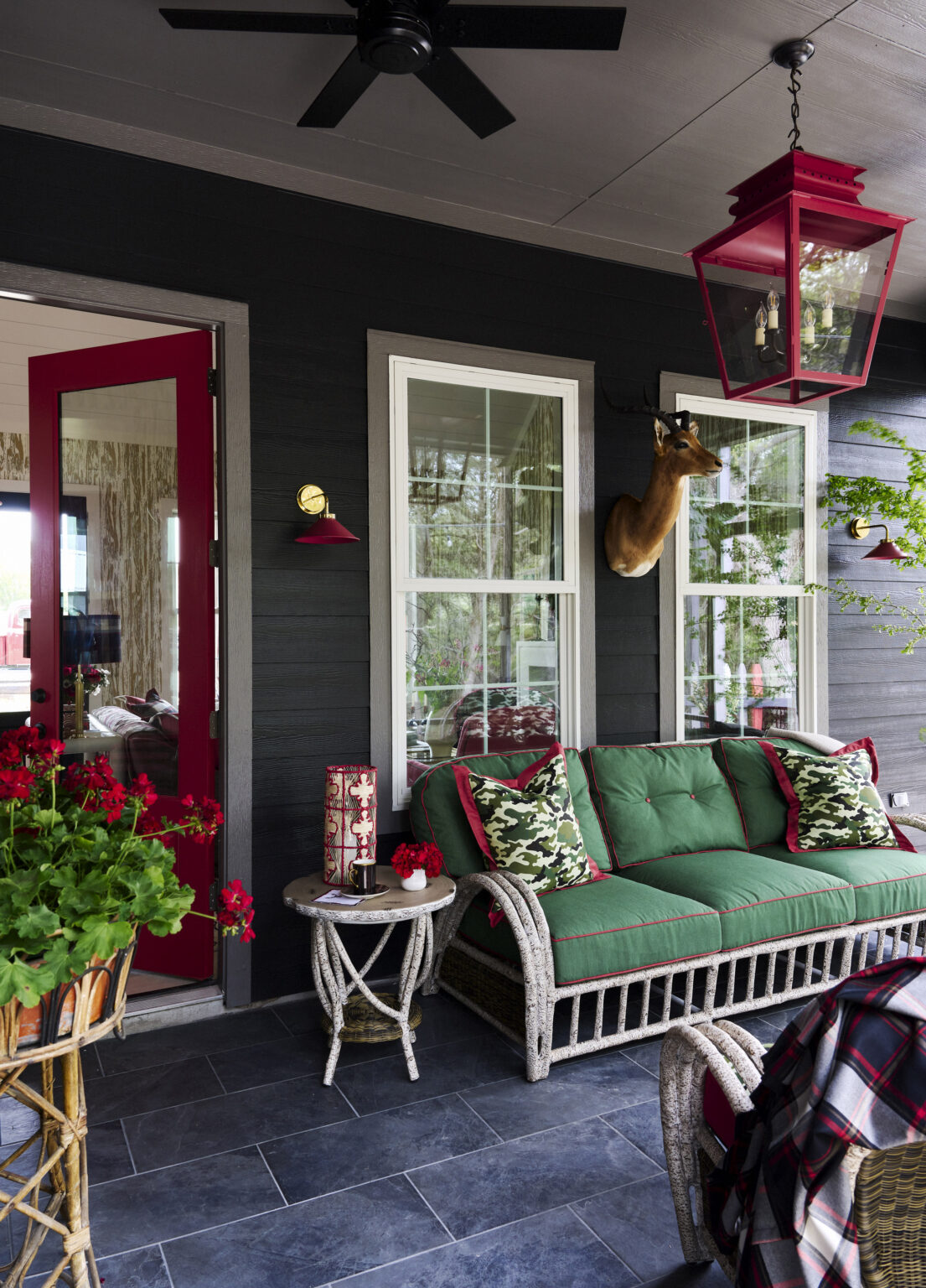 Alessandra Branca x Red Antler Bungalows: Tour The Branca Bungalow for ...