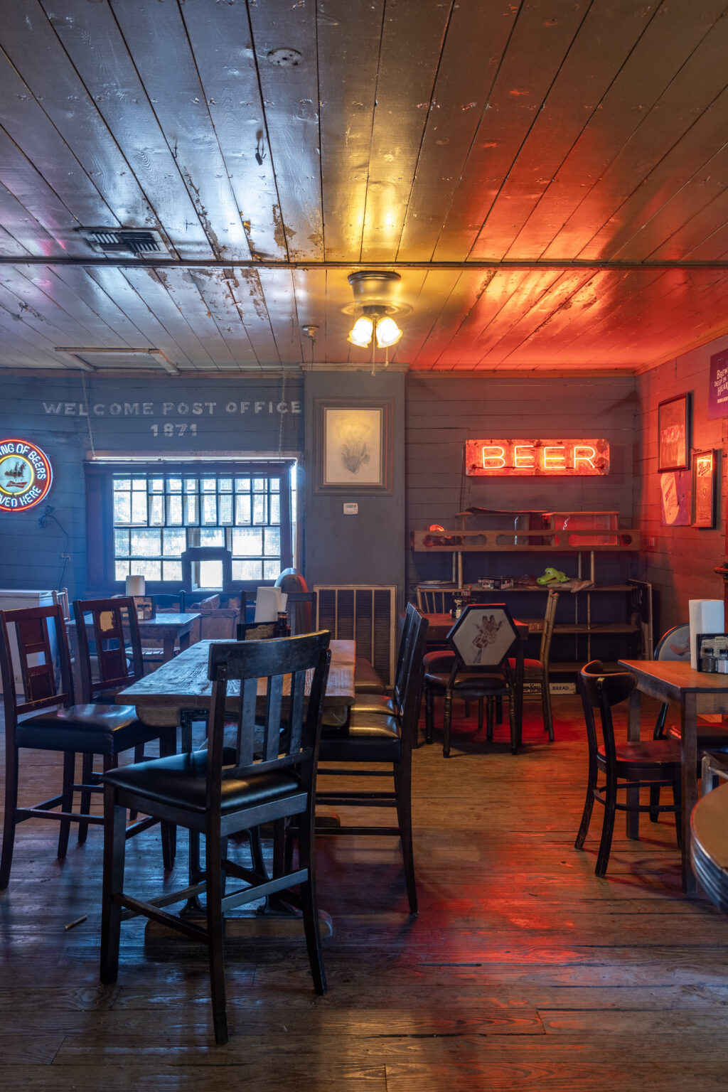 Anything But Ordinary Honky-Tonk In Round Top Area Becomes a True ...