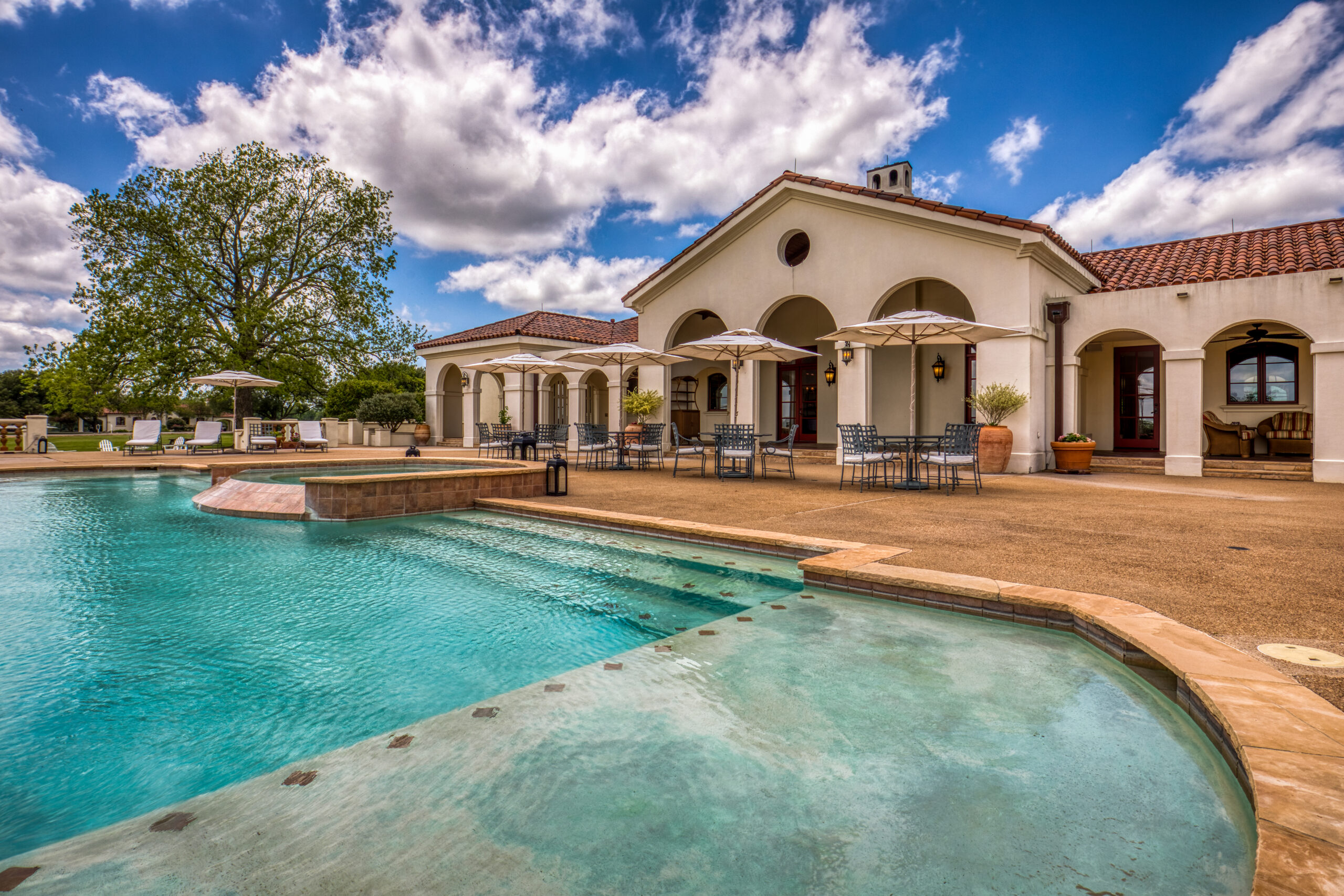 Inside Drake's New $15 Million Texas Ranch: Music Superstar Embraces ...