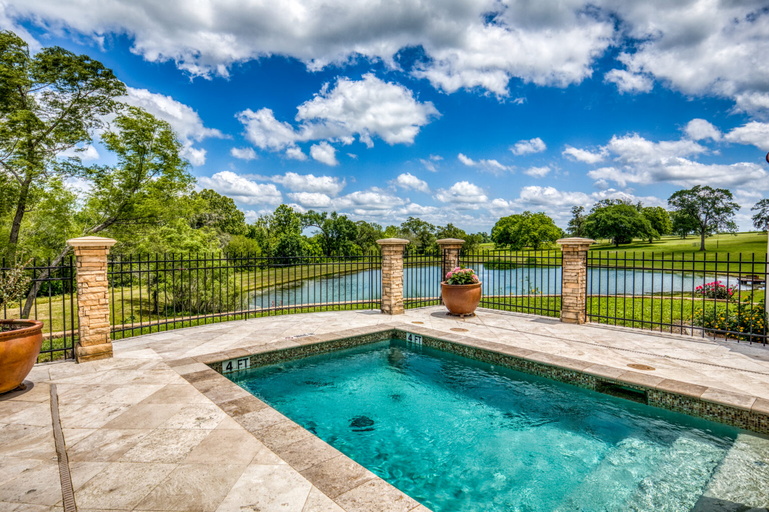Inside Drake's New $15 Million Texas Ranch: Music Superstar Embraces ...