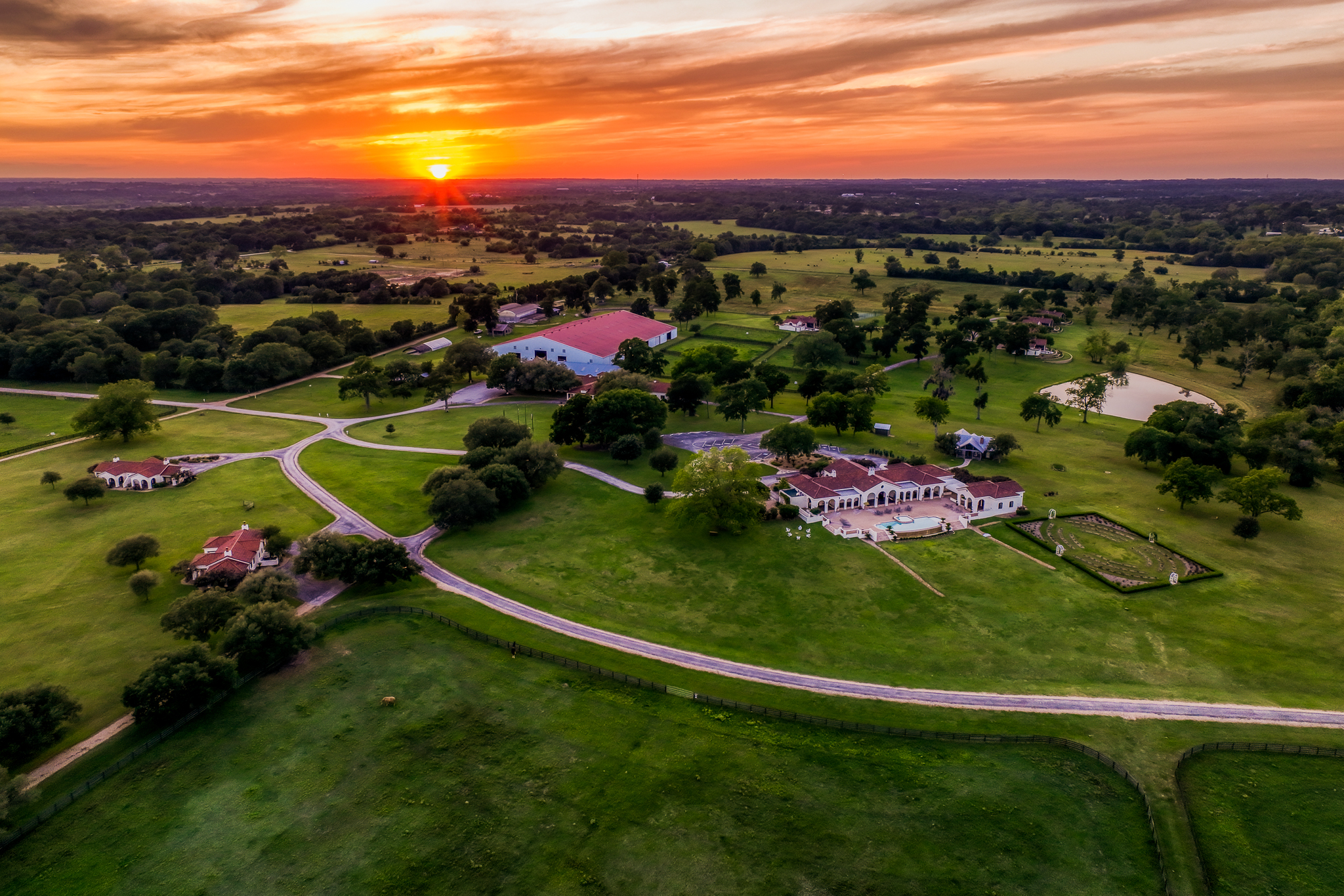 Inside Drake's New $15 Million Texas Ranch: Music Superstar Embraces ...