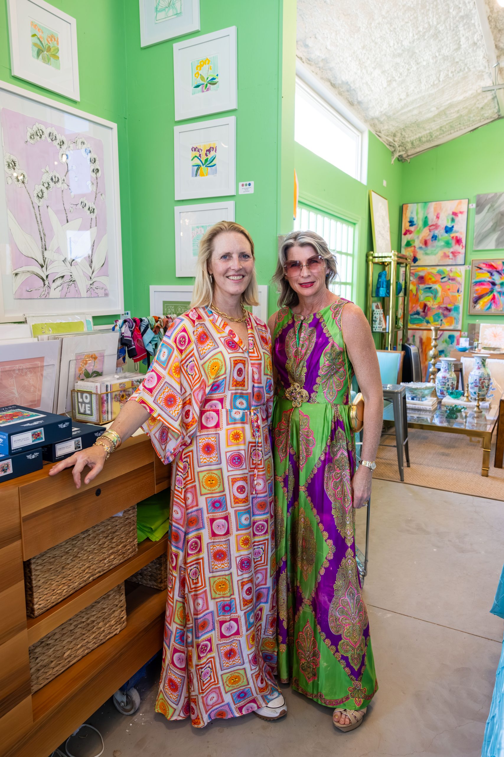 Palm Royale Soirée Draws a Colorful Crowd: Fashionable Birds Flock to ...