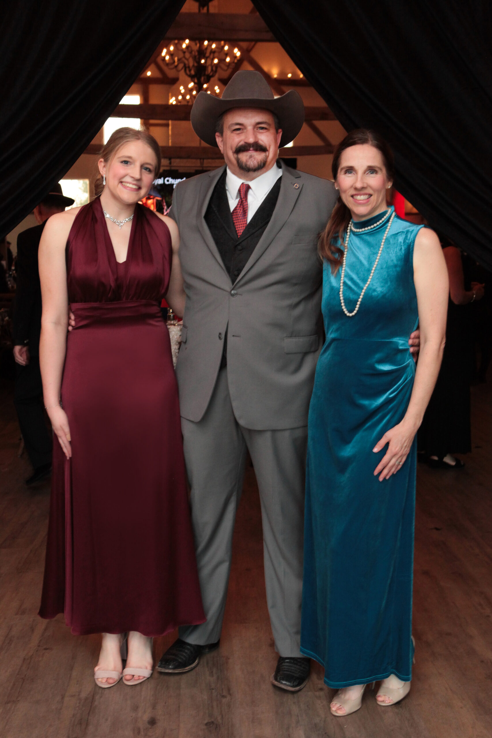 Fayetteville Theater Gala Auction Earns Record Bid: Longhorn Pair Rakes ...
