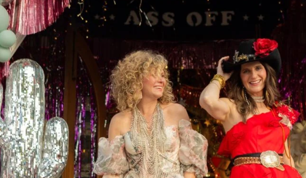 Junk Gypsy Junk-o-Rama Prom - Round Top